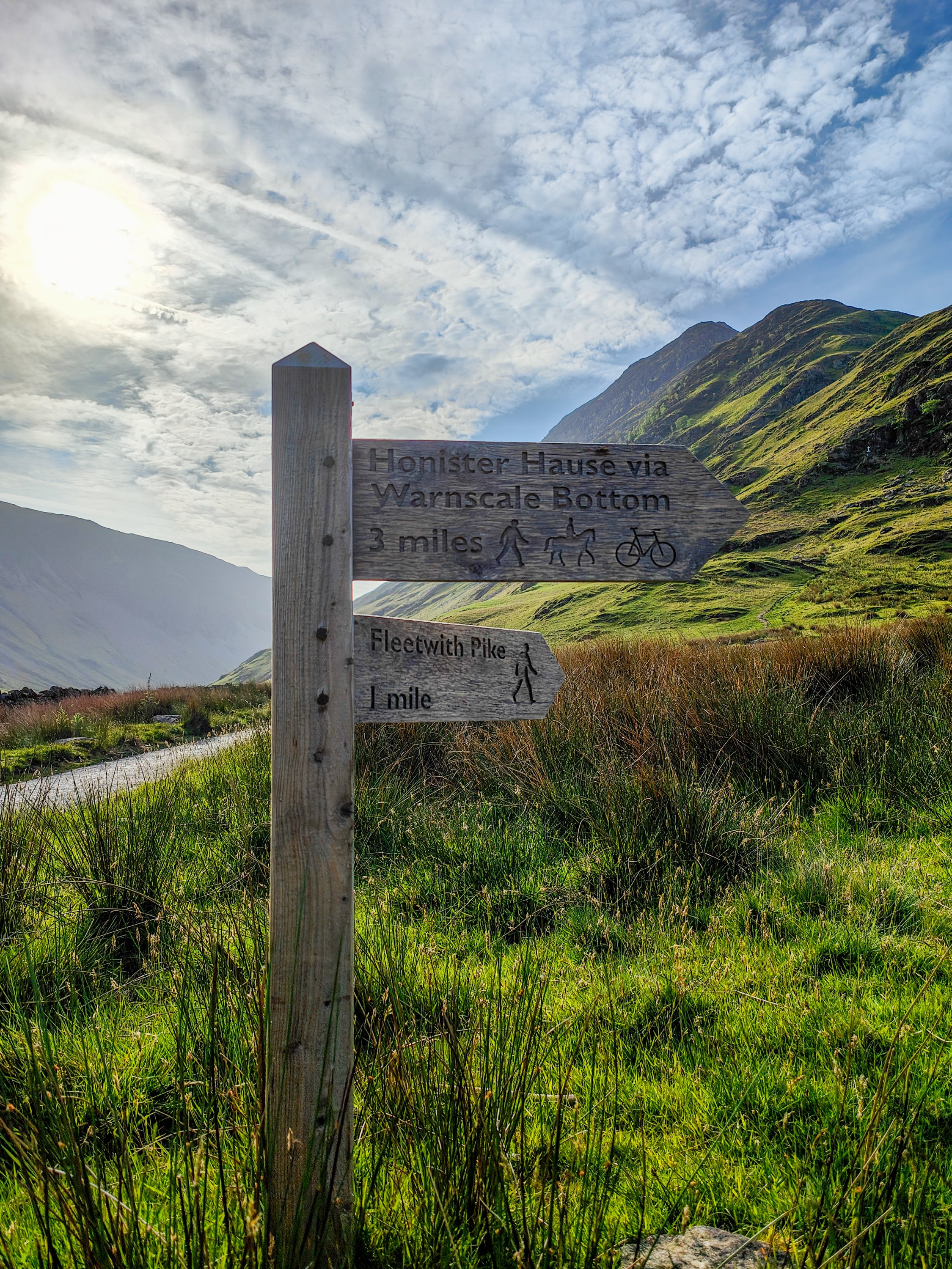 Wild Swimming Adventure: Discover Buttermere Infinity Pool – Spaniels ...