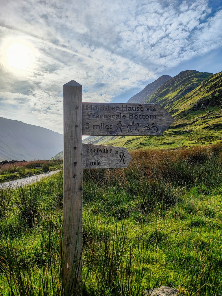 Wild Swimming Adventure: Discover Buttermere Infinity Pool – Spaniels ...