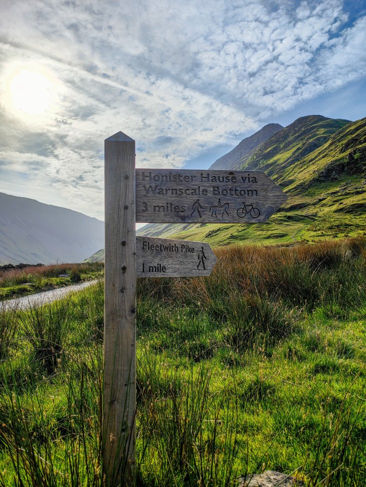 Wild Swimming Adventure: Discover Buttermere Infinity Pool – Spaniels ...