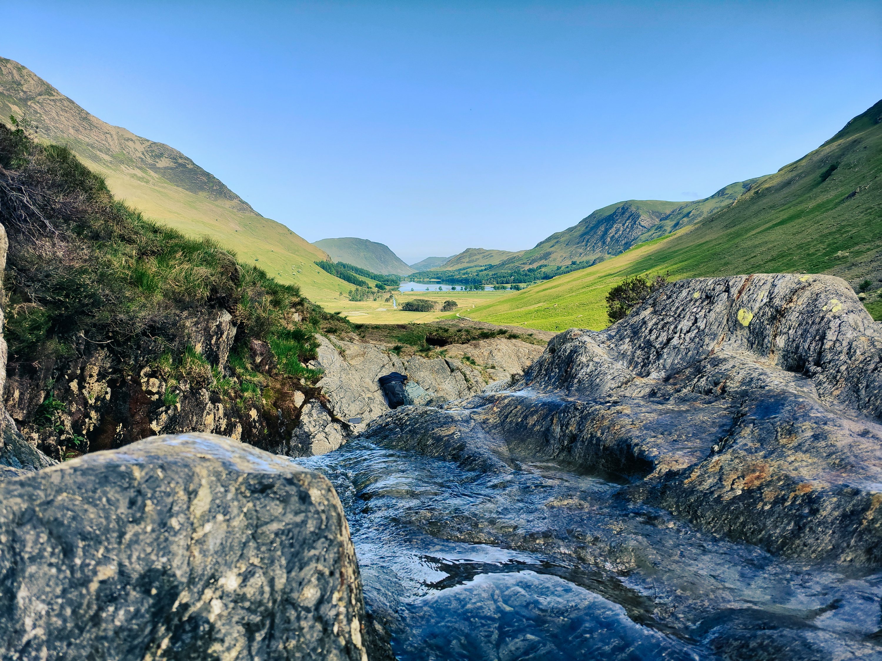 Wild Swimming Adventure: Discover Buttermere Infinity Pool – Spaniels ...